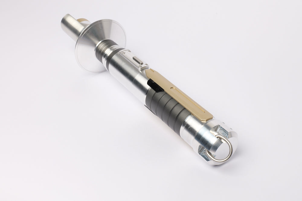 The Found Spectre (Empty Installable Saber) – Shadowfoil Props